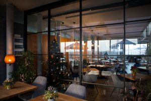 SKY BAR & RESTAURANT – GROBLE.pl