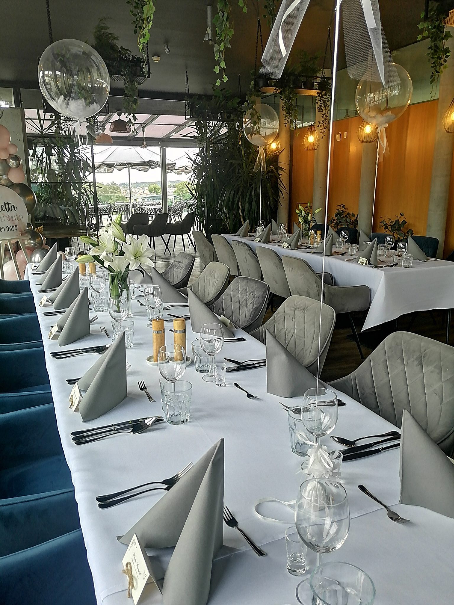SKY BAR & RESTAURANT – GROBLE.pl